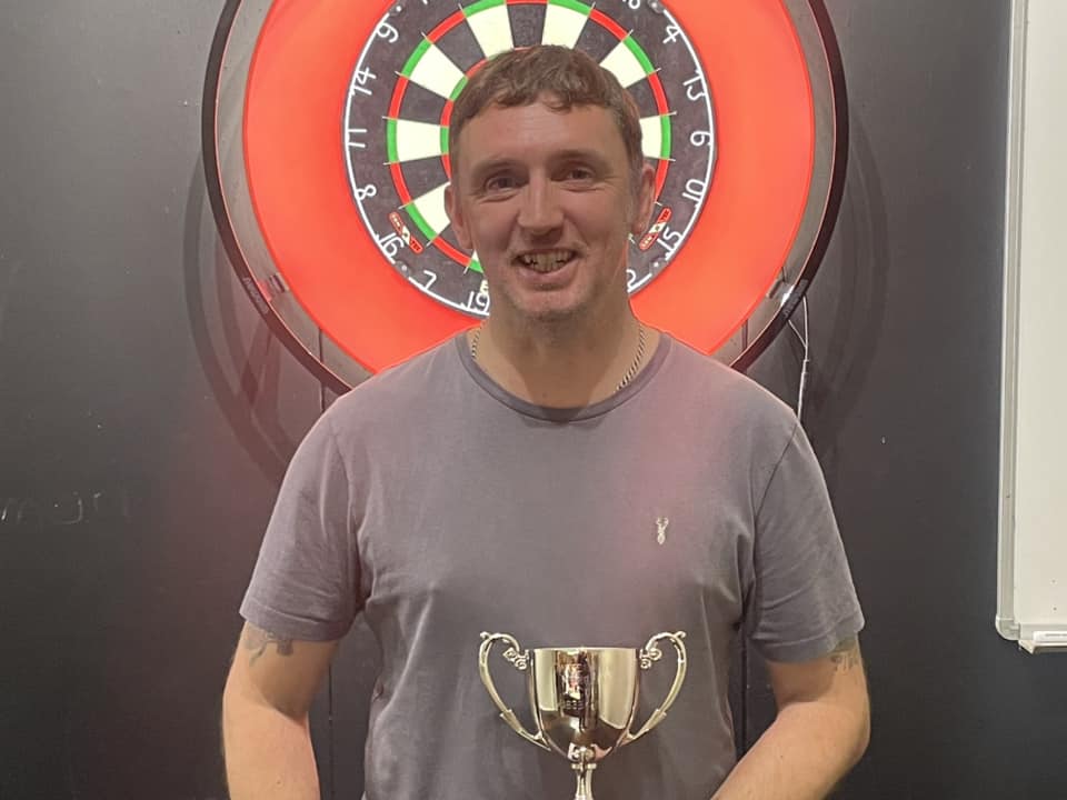 Mowat wins last leg decider to claim Davie Young Memorial Cup ...