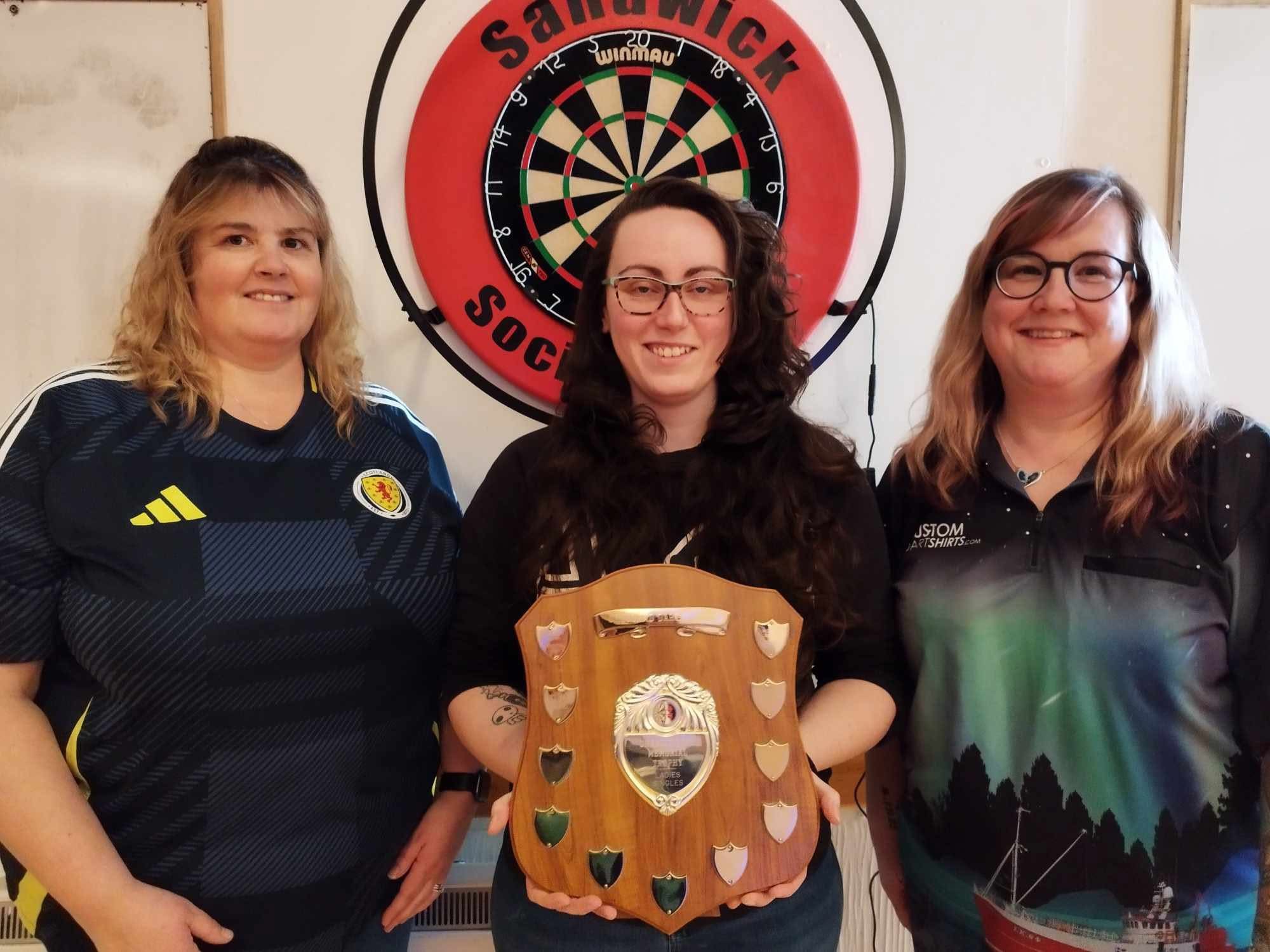 Victory for Melanie Scott in Grand Prix No 4 | Shetland Darts Association